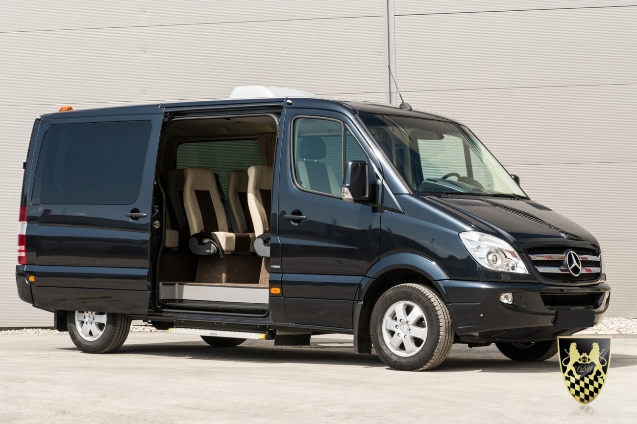 Minibus für bis zu 7 Personen mieten in München mit Chauffeur