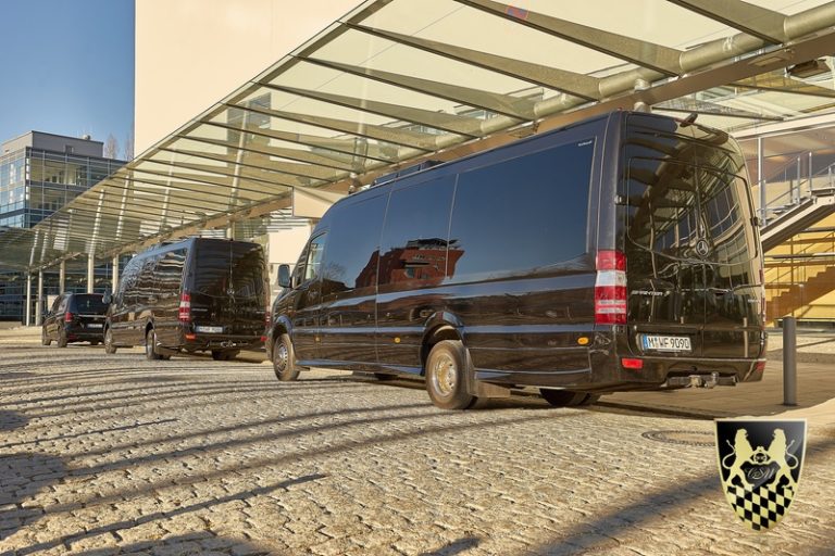 Event shuttle service in Munich with minibuses, buses and VIP liners
